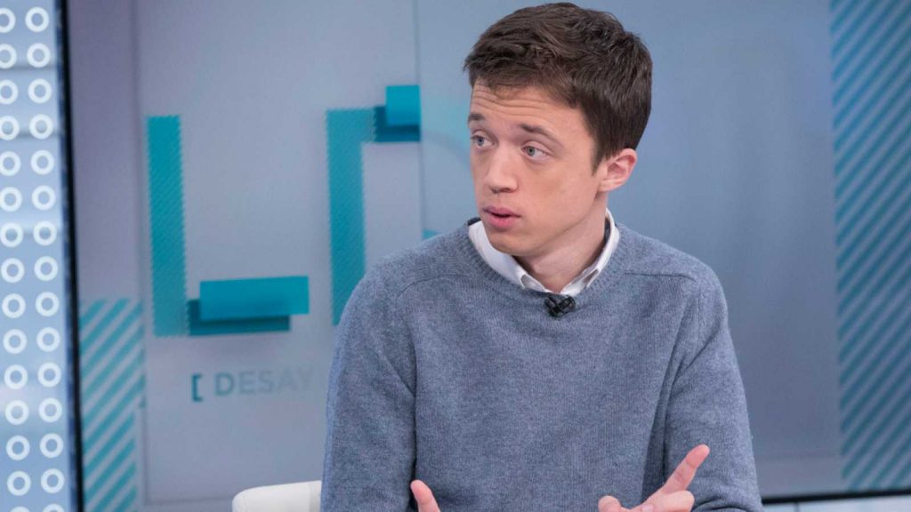 Errejón exige a Sánchez bajar a 16 años la edad mínima para votar