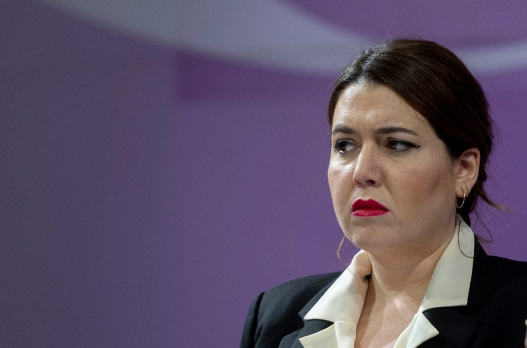 Ángela Rodríguez-Pam tantea salidas profesionales con Unai Sordo y ...