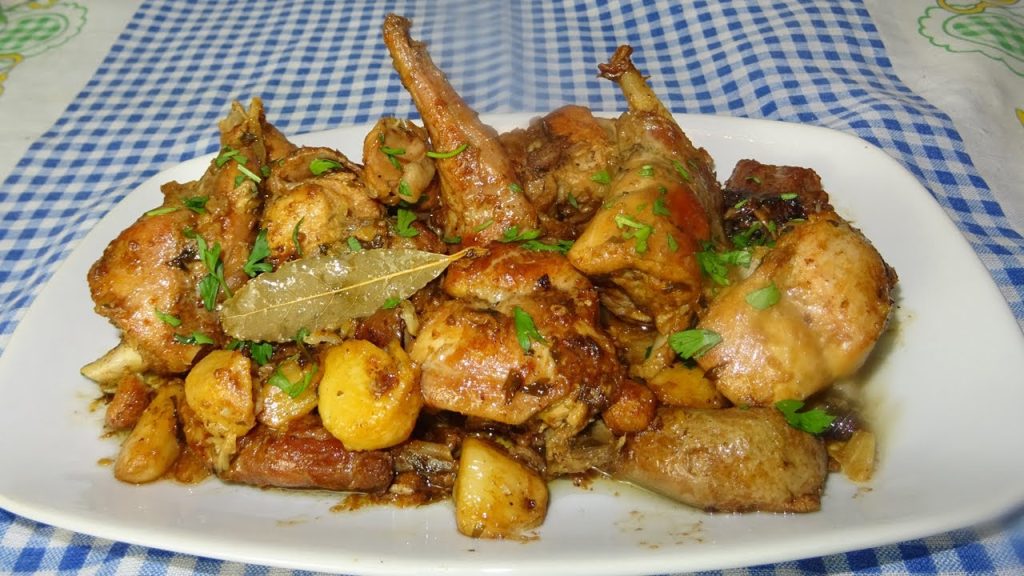 Conejo al ajillo: una receta tradicional y deliciosa que puedes hacer ...