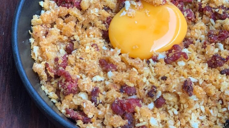 Receta de migas manchegas, un sencillo y sabroso plato tradicional