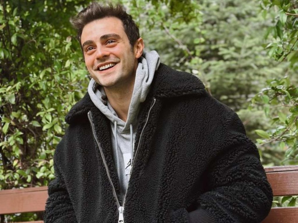 Este es el nuevo proyecto de Yigit Koçak de la serie ‘Hermanos'