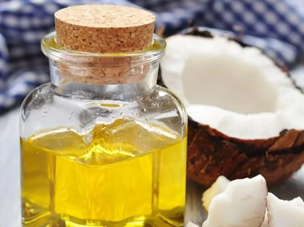 Aceite de coco o aceite de oliva: ¿Cuál es la mejor opción para tu salud? Aceite de coco o aceite de oliva: ¿Cuál es la mejor opción para tu salud?