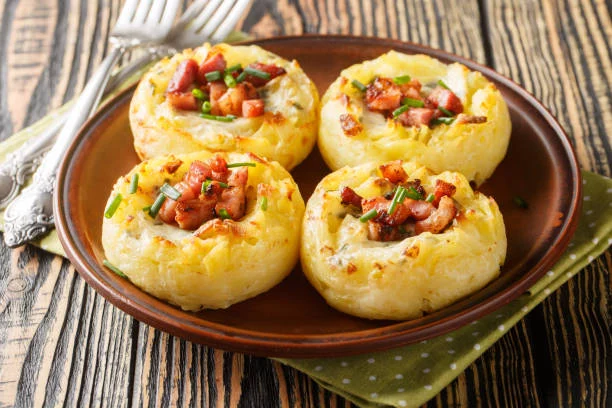 Niditos de patata con relleno sorpresa que encantarán a todos los niños